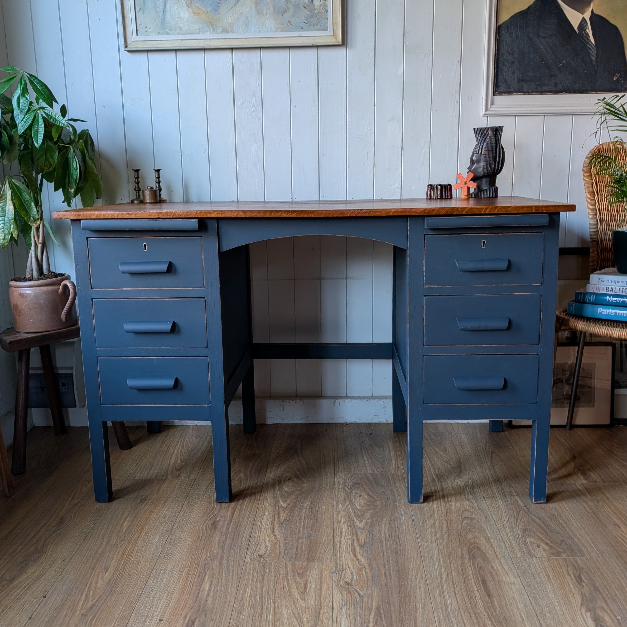 Painted Antique Oak Desk – Henry Paints Furniture